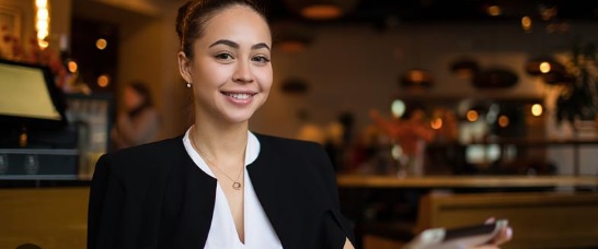 Tell Me About Yourself Hostess Interview: 10 Answers - CLR